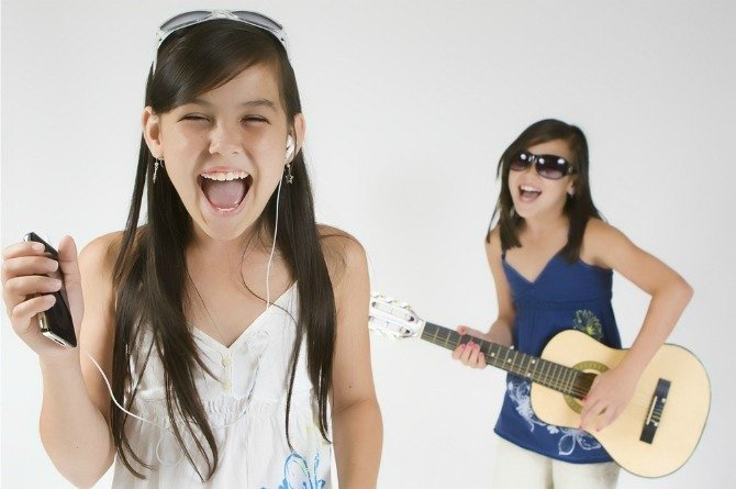 13 Rock Bands You Should Definitely Introduce To Your Kids!