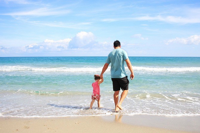 Life As A Widowed Father: A Widowed Father's Advice On Adapting