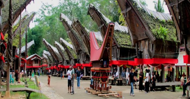 5 Fakta Rambu Solo, Upacara Pemakaman Termahal di Dunia