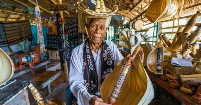 5 Fakta Menarik Sasando, Ternyata Berbeda dengan Kecapi