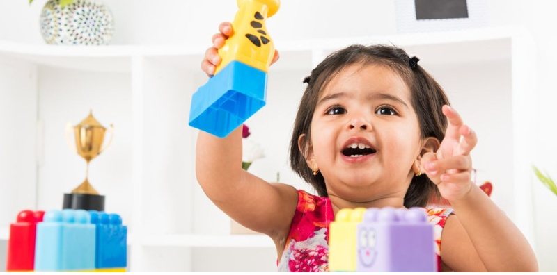 16 Permainan Mengasah Otak Bayi 1 Tahun untuk Si Kecil di Rumah