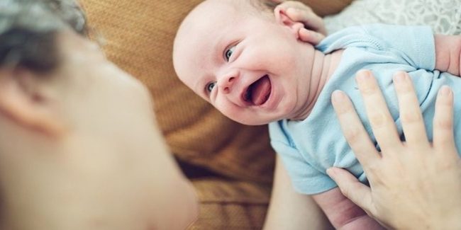 Bercakap Dengan Bayi Dengan 5 Topik Mudah Ini, Rangsang Otak Mereka